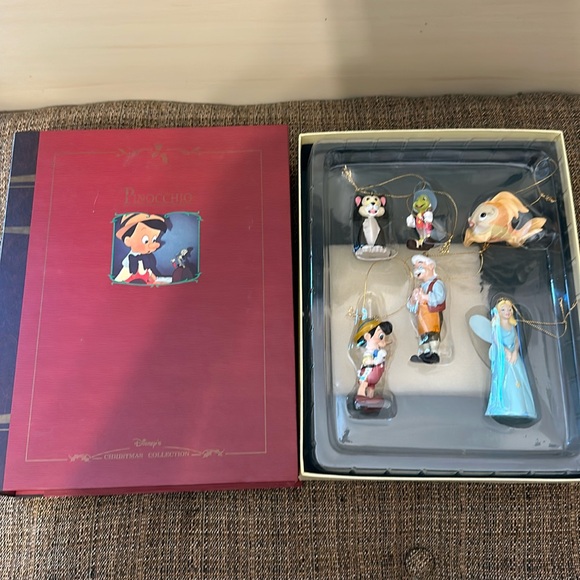 Disney | Holiday | Disney Storybook Collection Pinocchio | Poshmark